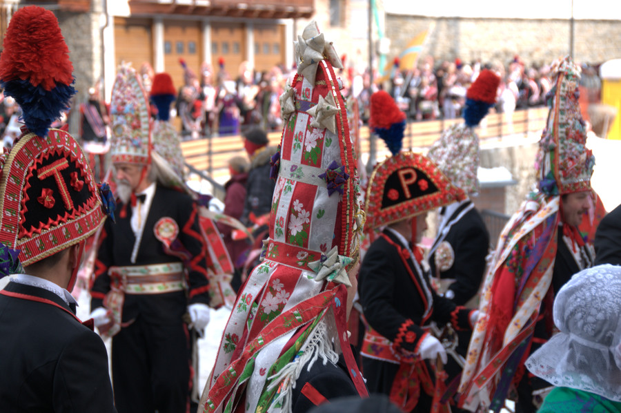 Baìo: reliving one-thousand-year old traditions while enjoying Varaita ...